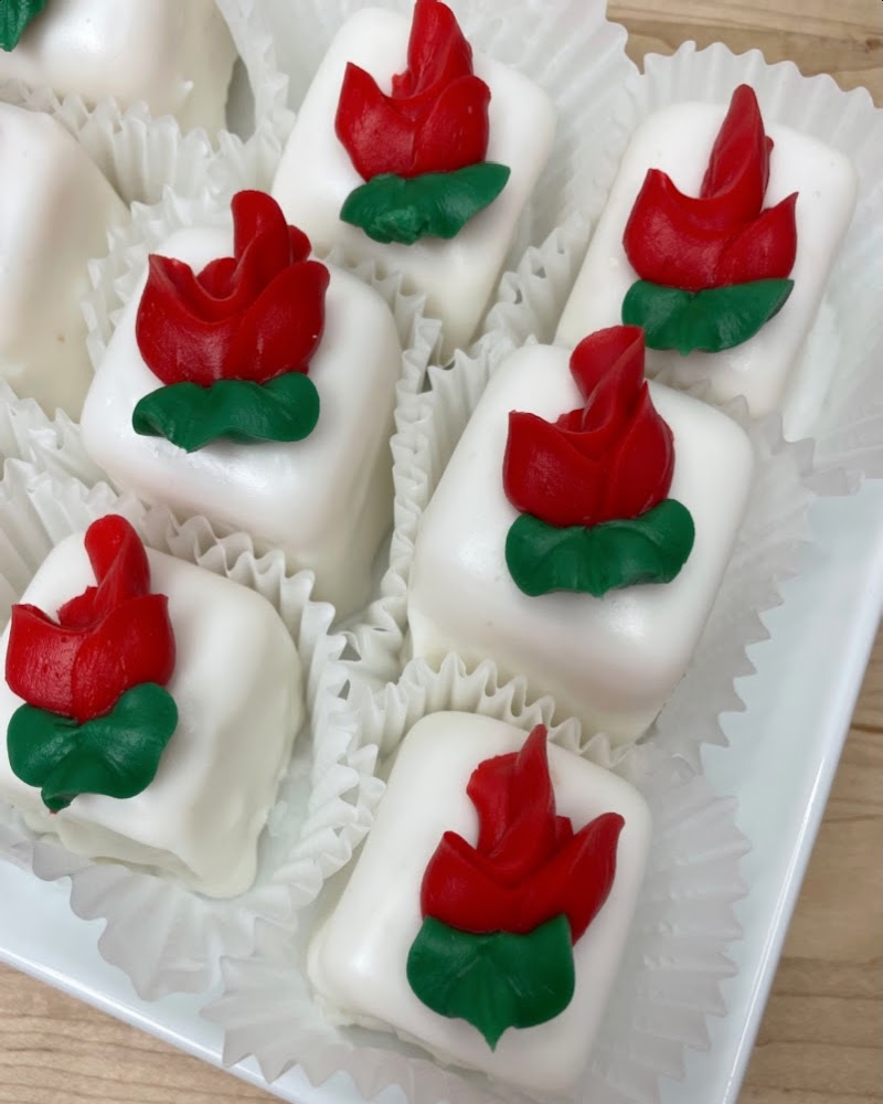 Rosebud Petit Fours - Duke Bakery | Local Bakery since 1951